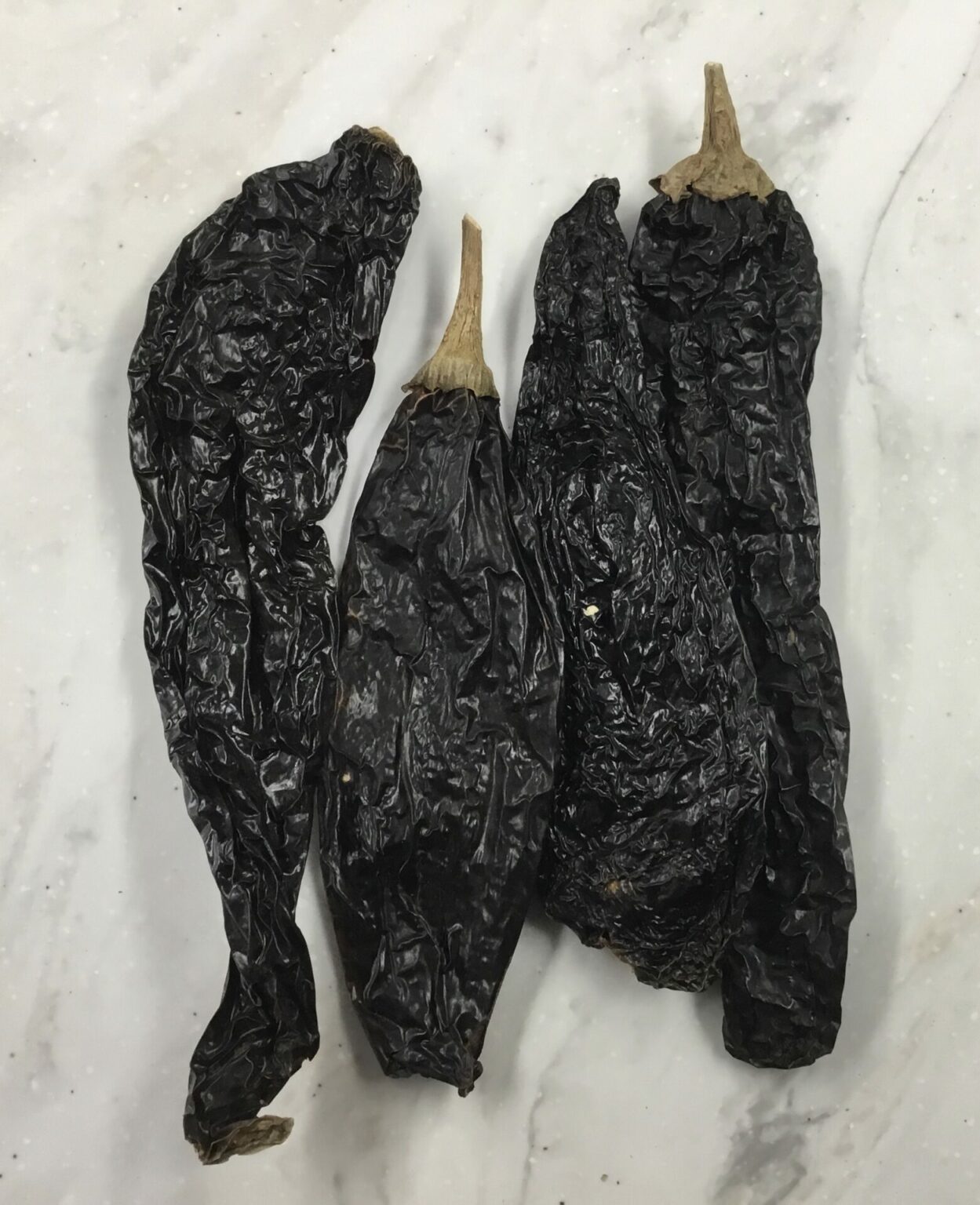 Pasilla Pepper, Whole